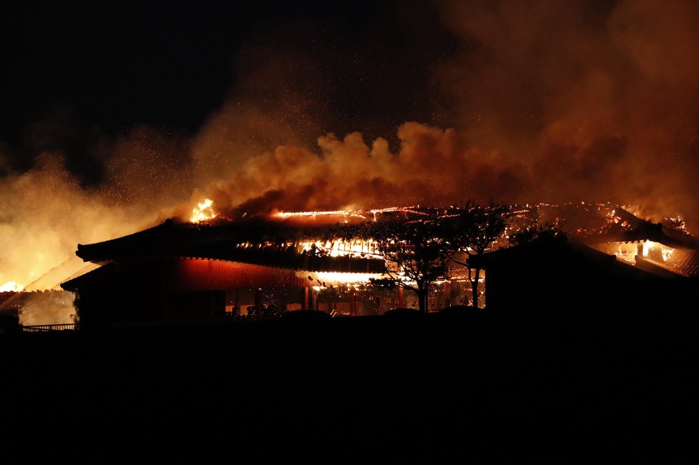 Fire burns down structures at historic Japanese castle – THE OPEN VIEW